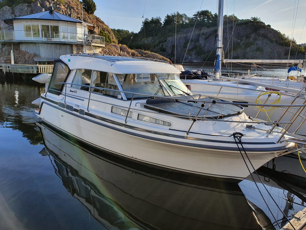 Carlanders Båtvarv AB | Saga 320 Suntop